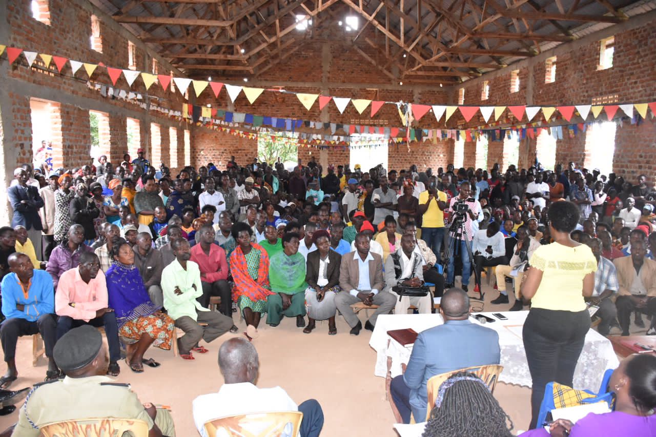 MINISTER NABAKOOBA STOPS LAND EVICTIONS IN KITAGWENDA SAYS GOVERNMENT ...